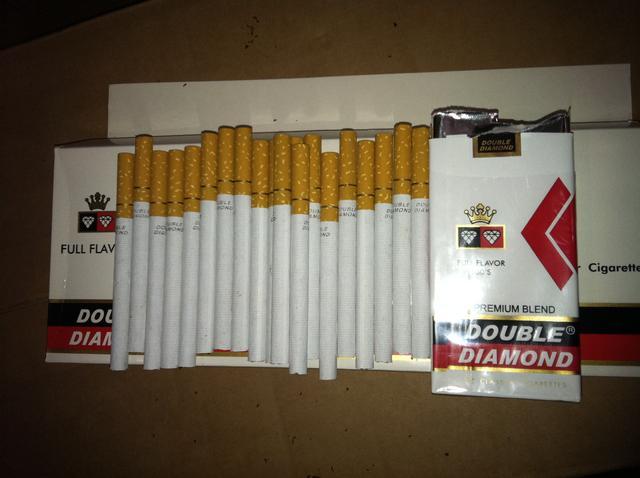 Cigarettes "Double Diamond" Brand Premium Blend (Export out of the U.S ...