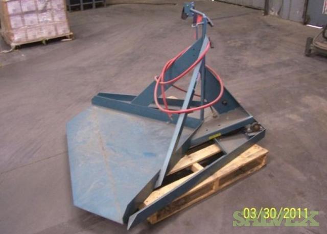 Hydraulic Pallet Tilter | Salvex