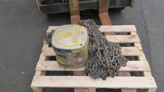 Used Budgit 1-1/2 Ton Chain Hoist | Salvex