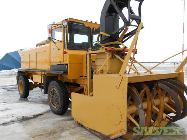 SMI 8300 Self Propelled Snow Blower 1978 | Salvex