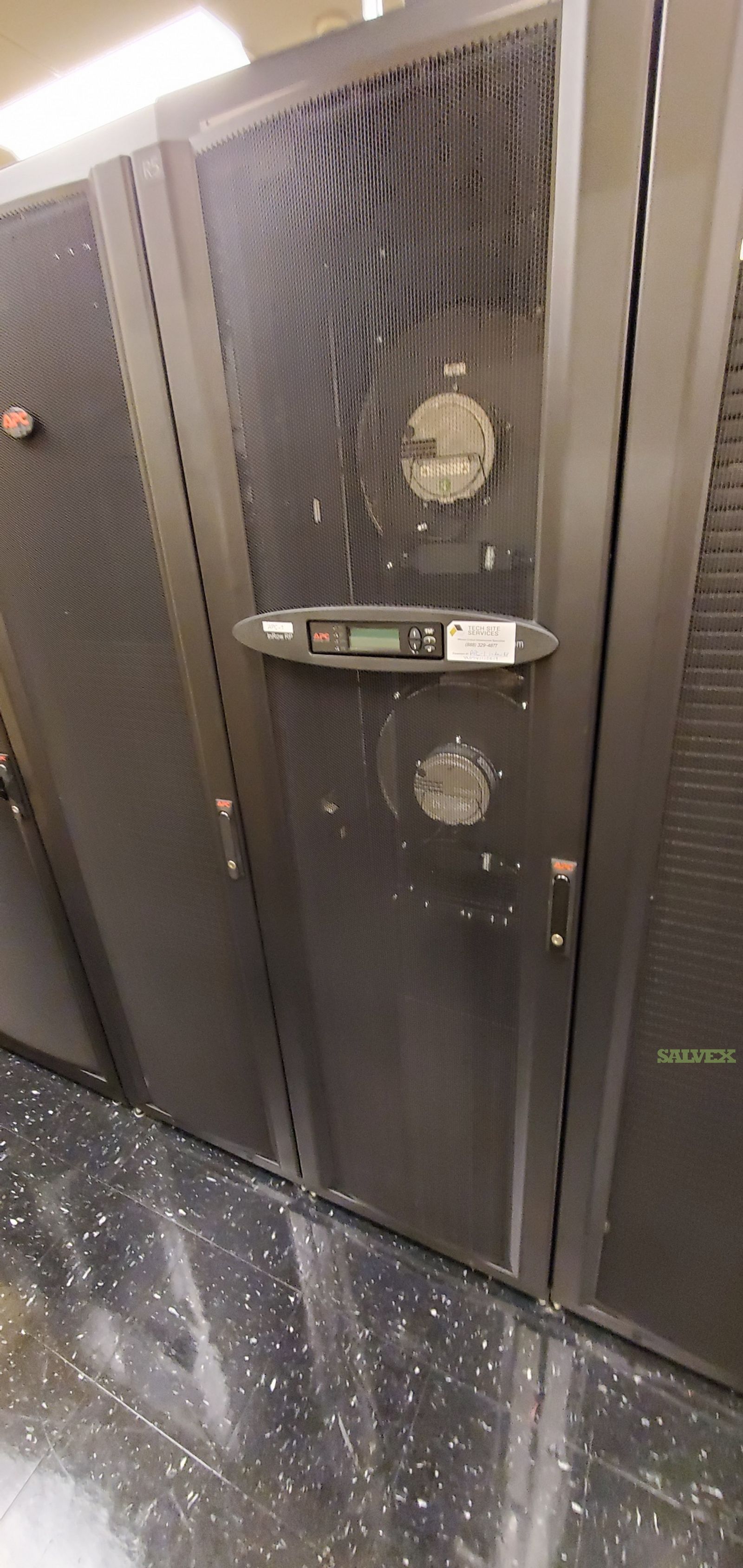 APC Refrigerant in-row Cooling Units (3 Units) / UPS Trade-System (1 ...