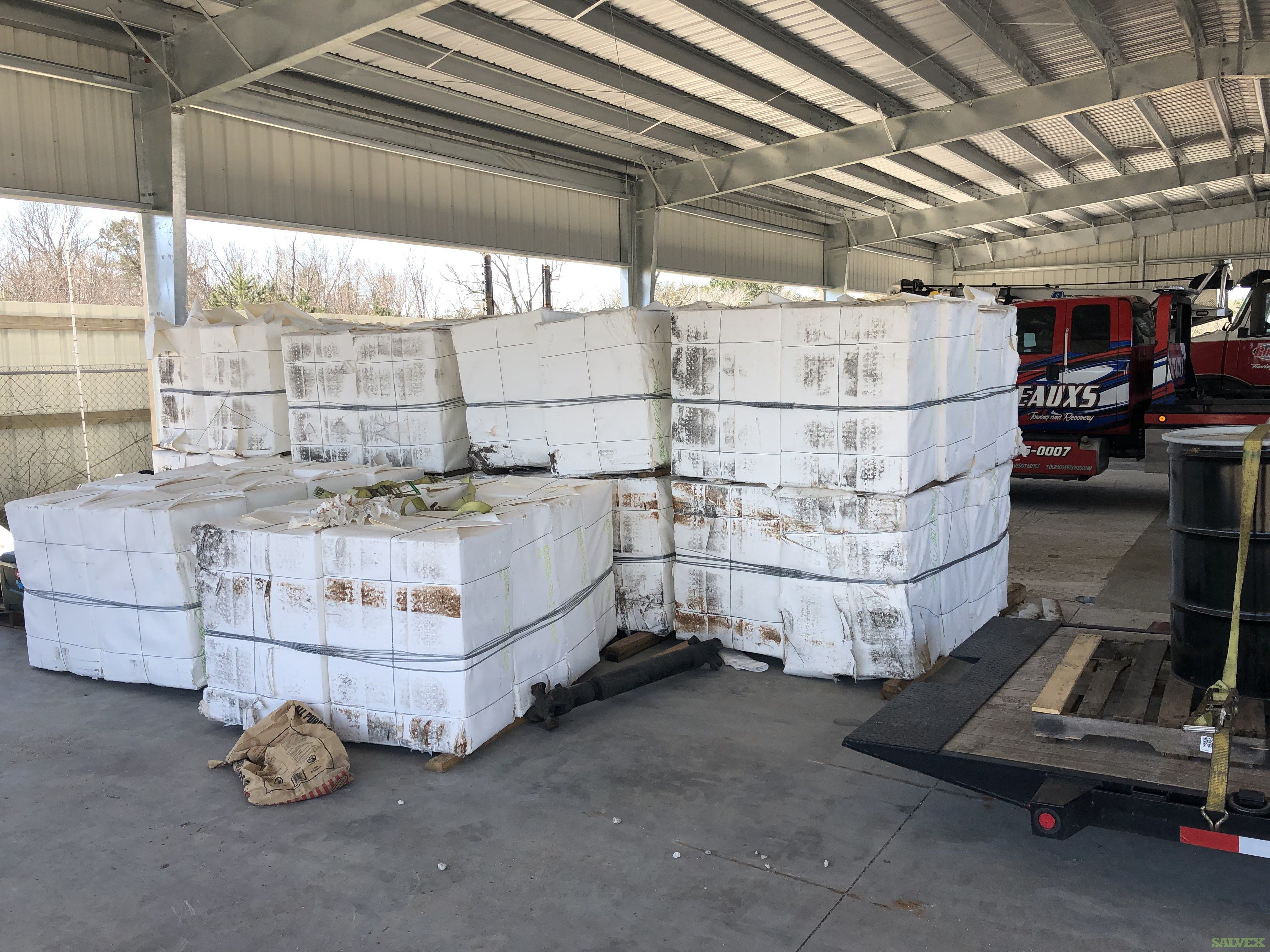 Bales Of Bleached Softwood Pulp 0.660 M X 0.889 M X 0.457 M In TX (80 ...