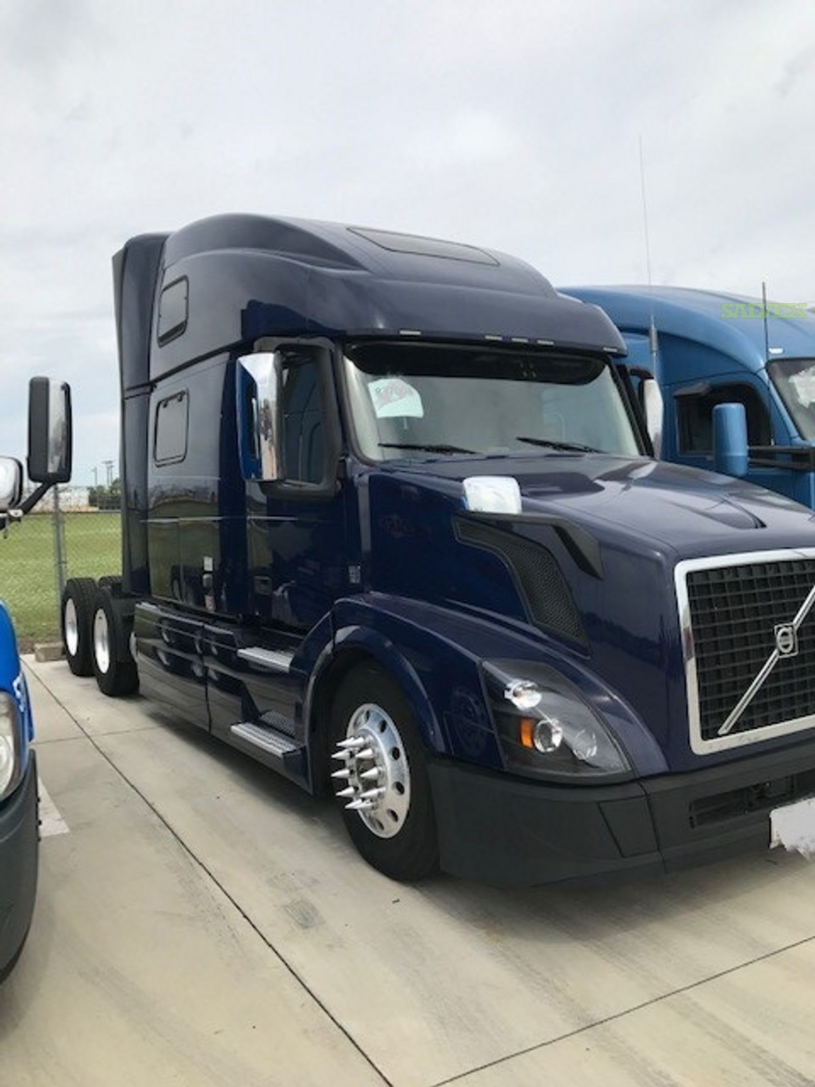 Volvo VNL 780 Truck 2017 (1 Unit) | Salvex
