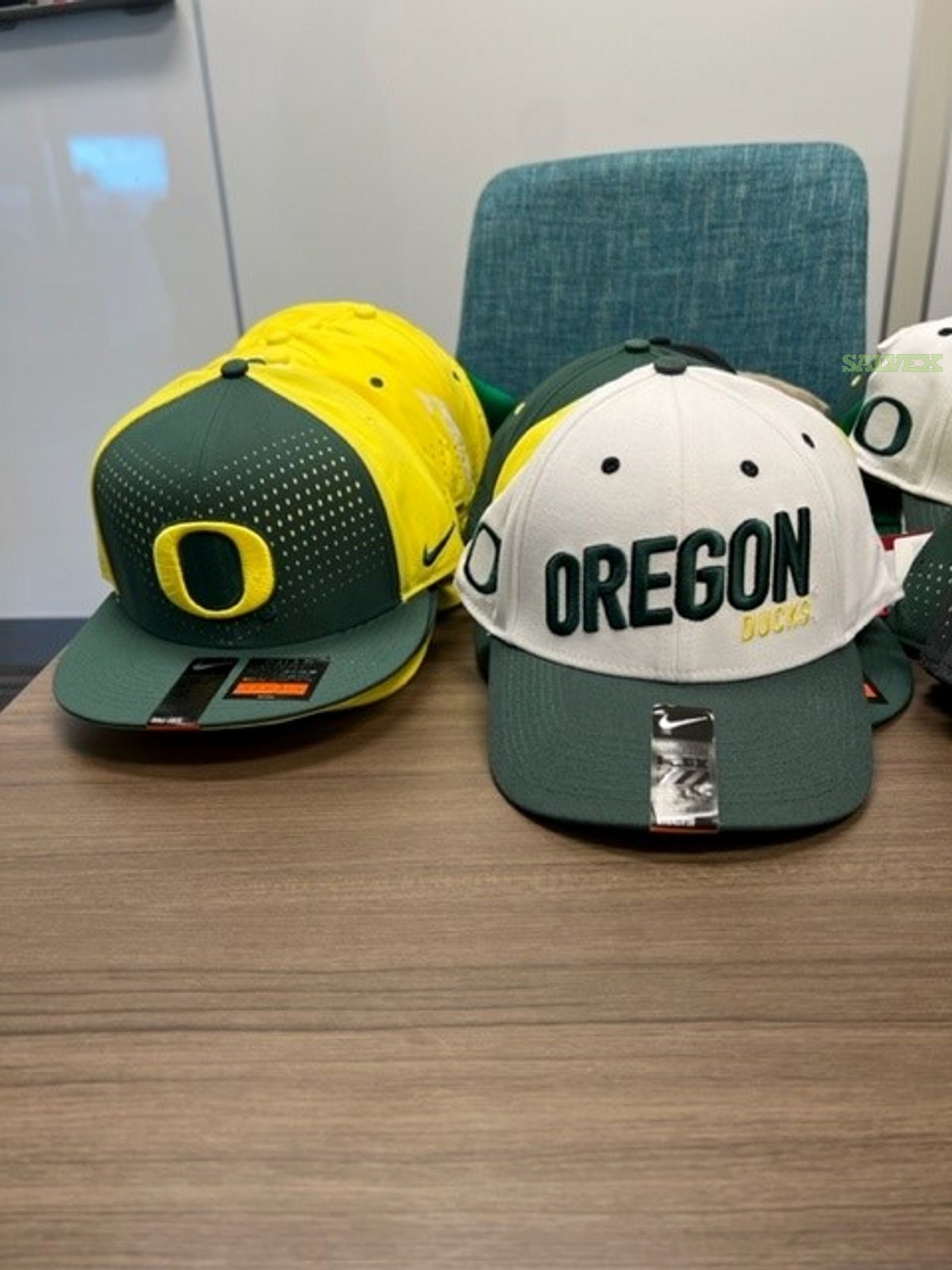 Nike Brand University of Oregon Hats - (450 Hats) - Includes 14 x ...