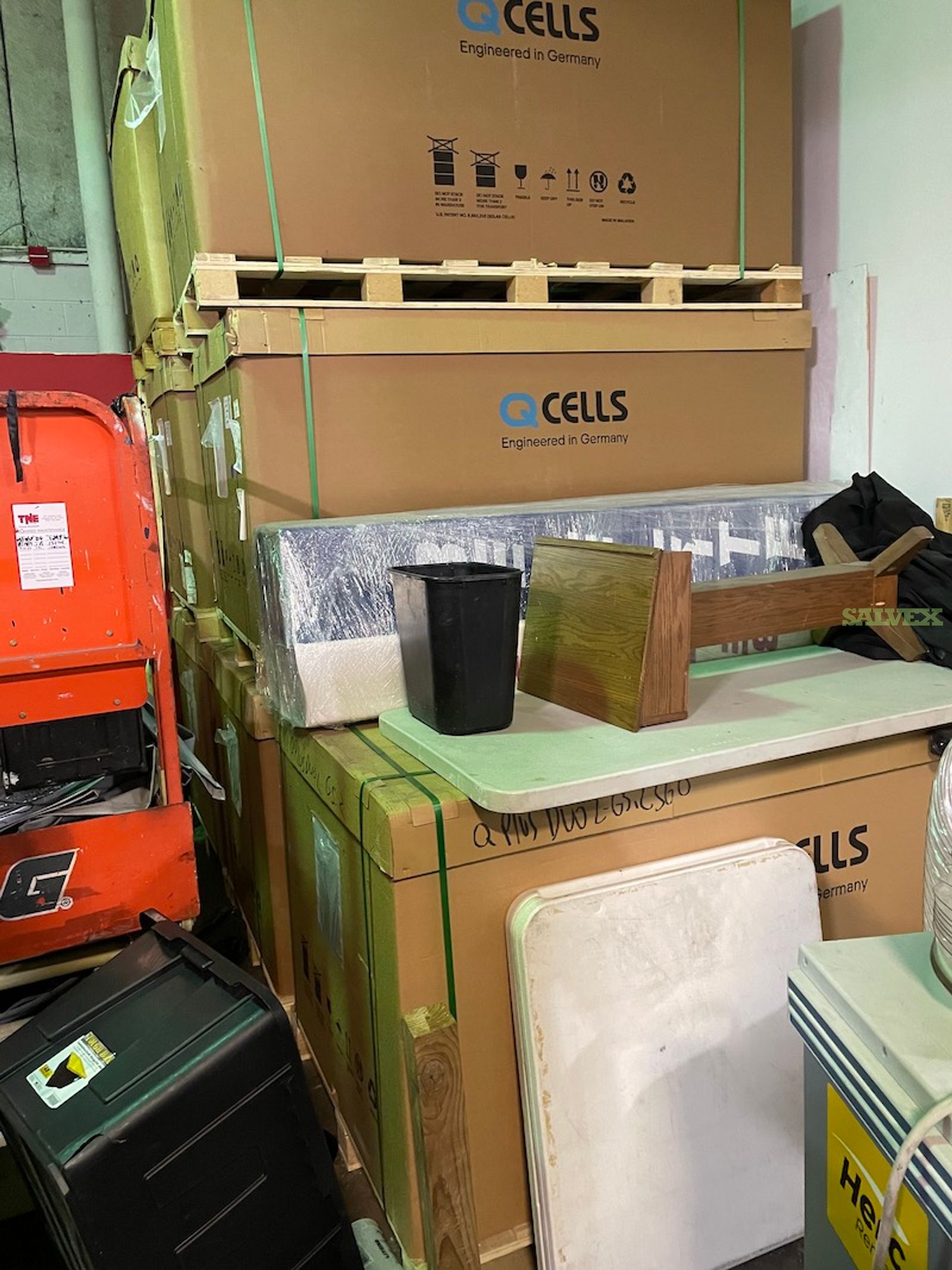 Q-Cell 360/390/400W Solar Panels (203 Units) | Salvex