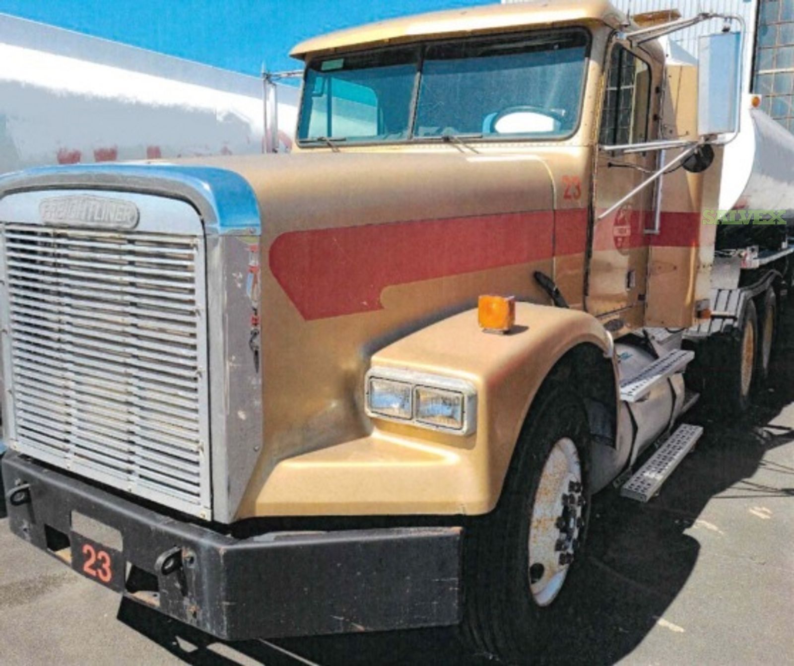 1992 Freightliner FLD 120 | Salvex