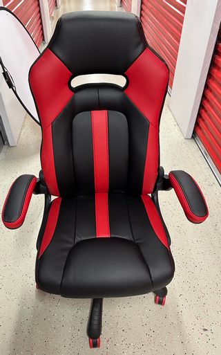 Office Furniture (14 Units) | Salvex